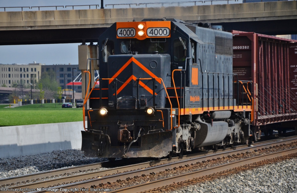 WE 4000 is an endearing oddball.